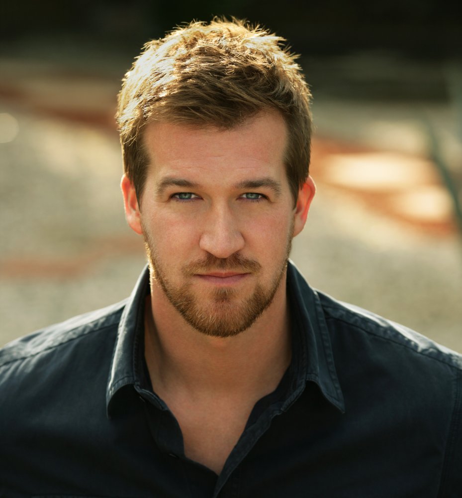 Kenneth Mitchell (Jericho, The Astronaut Wives Club), tekrar eden bir ...