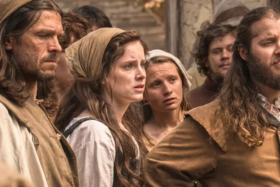 Dünden Bugüne: Sophie Rundle | 22dakika.org