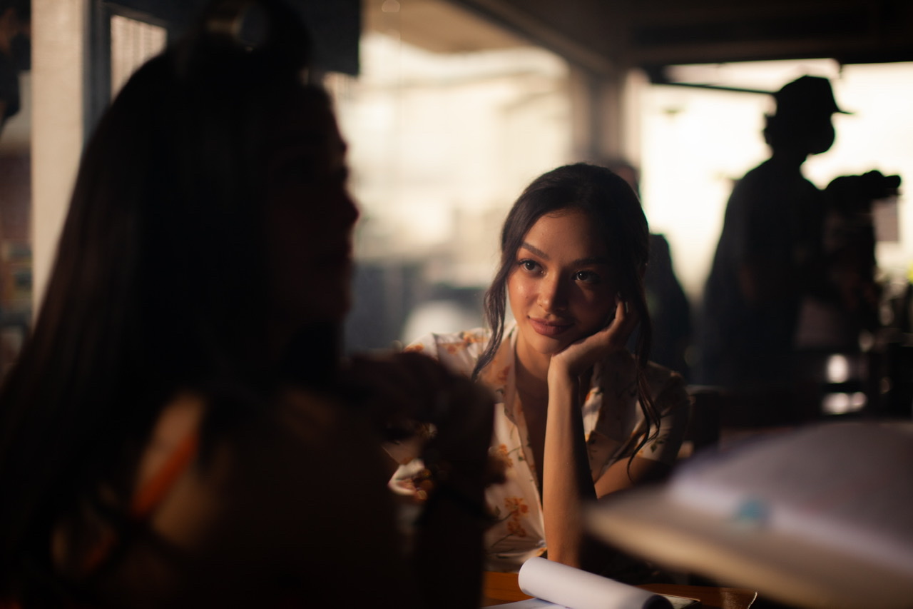 Parang Kayo Pero Hindi – Tanıtım | 22dakika.org