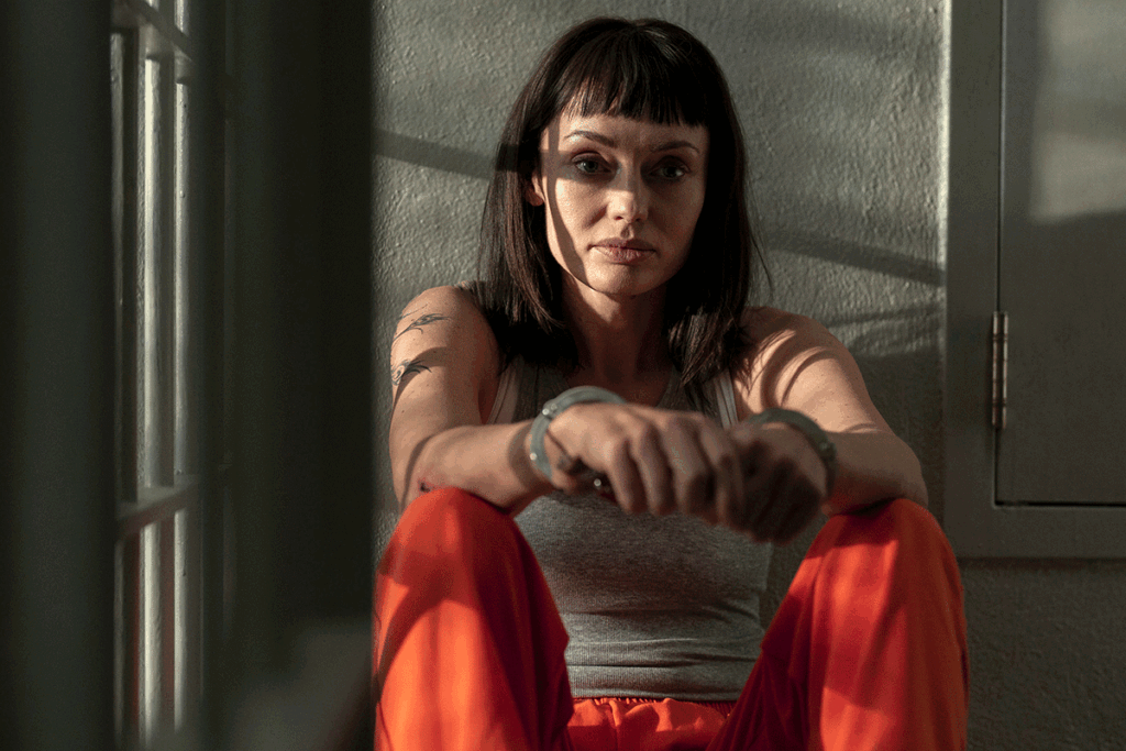 The Recruit: Ajanlık Oynayan Çaylak Avukat – Tanıtım | 22dakika.org