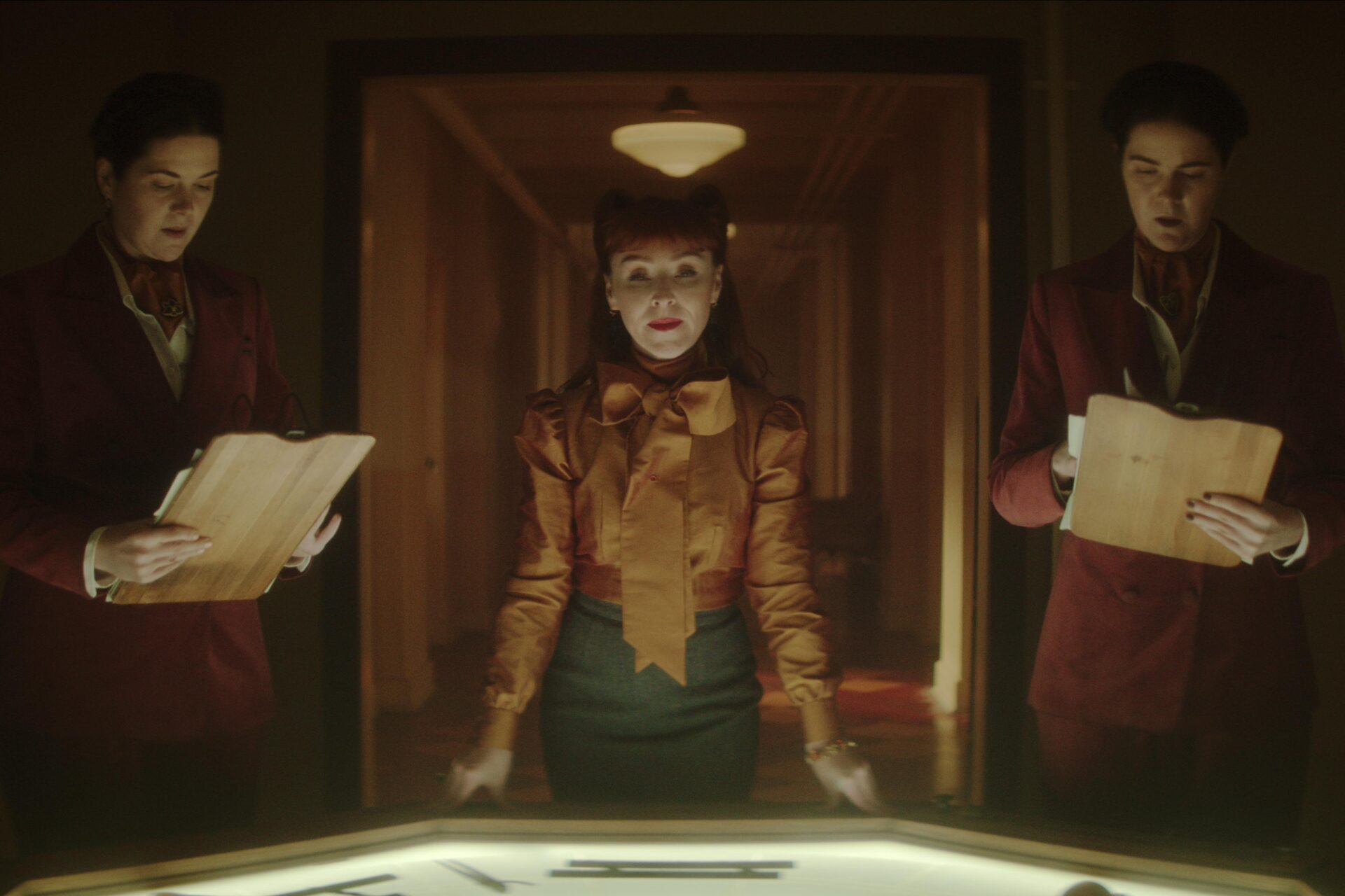 Netflix dizisi Dead Boy Detectives 25 Nisan’da geliyor. | 22dakika.org