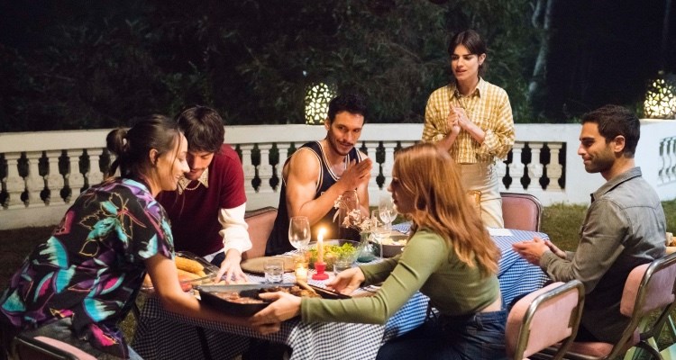 Felices los 6 – Tanıtım | 22dakika.org